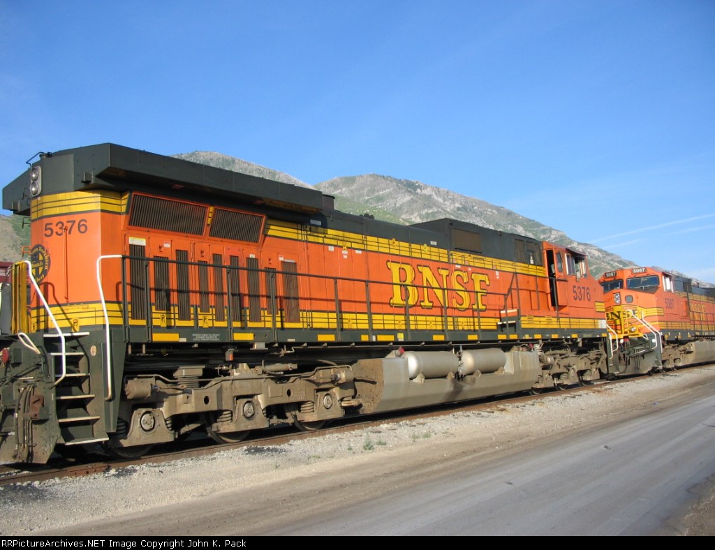 BNSF 5376
